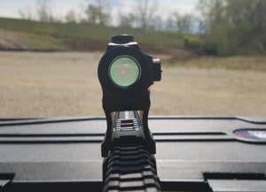 Red Dot vs Holographic Sight Comparison | Which is Best?